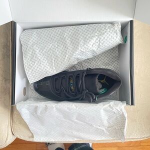 Jordan | Shoes | Air Jordan Retro 1 Gamma 225 Black And Blue Sneakers ...